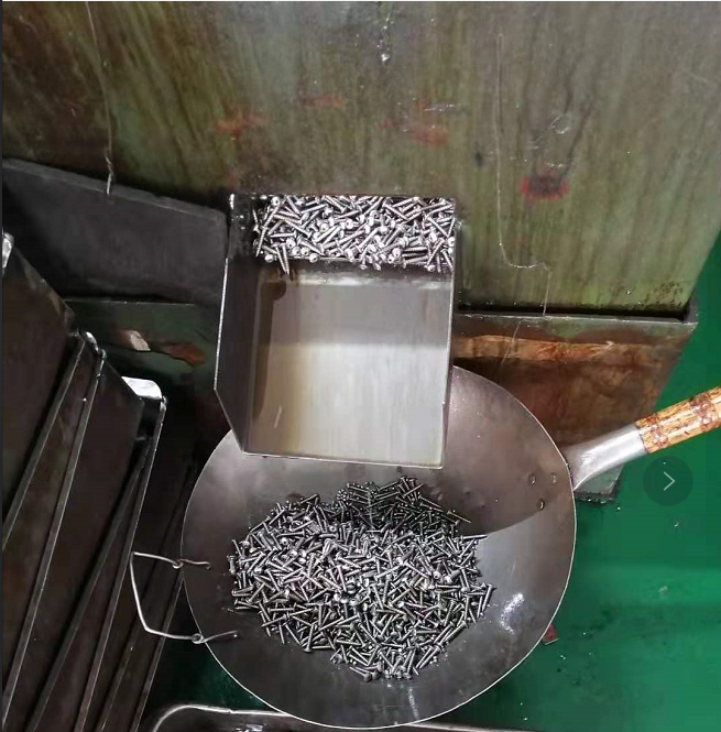 Stainless steel screw processing Process flow